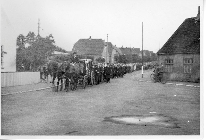 B71429_Helfred Kristiansens begravelse_26.08.1943.tif | | FotoWeb 8.0